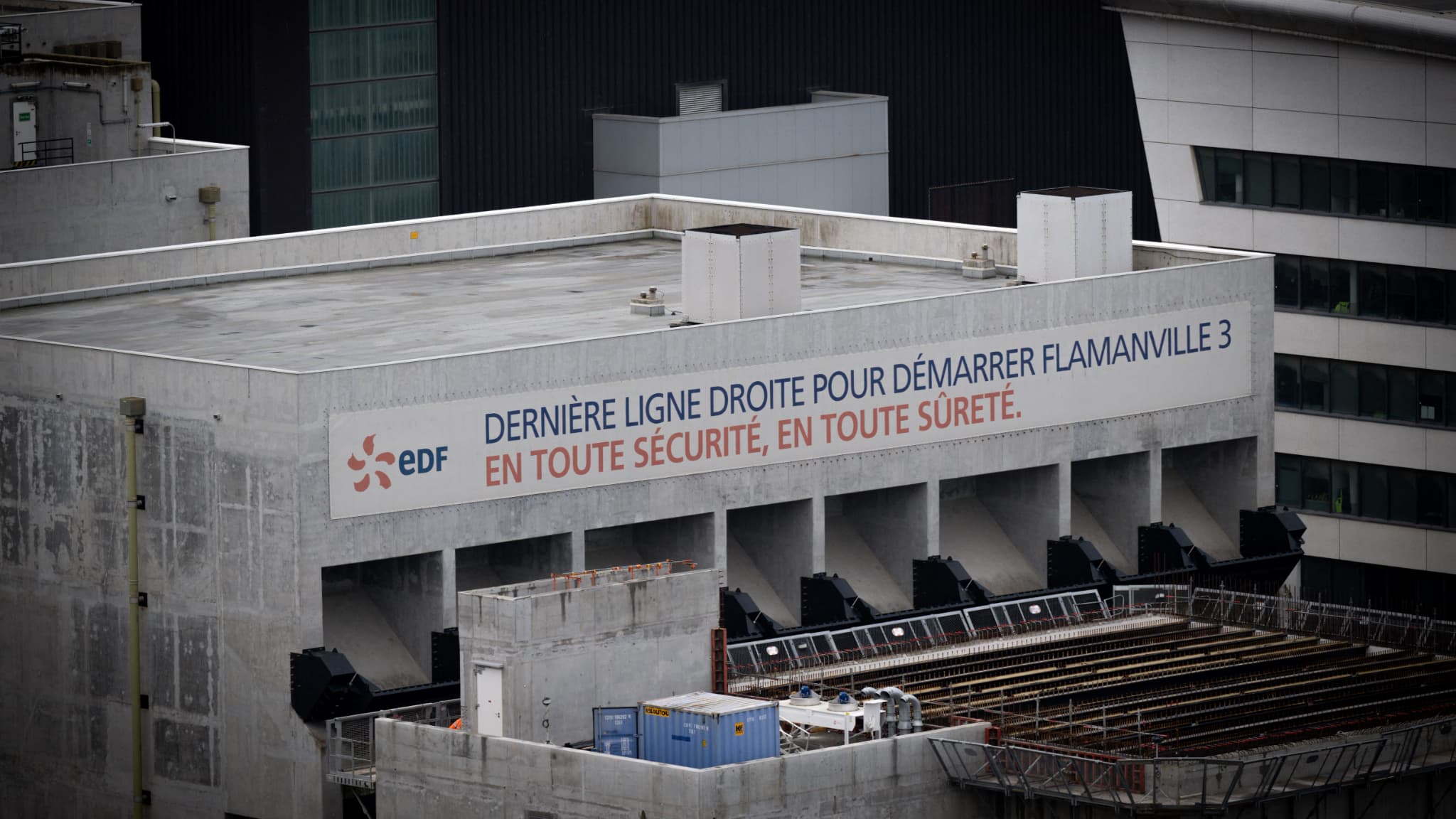 Nucléaire: EDF va raccorder l'EPR de Flamanville au réseau vendredi