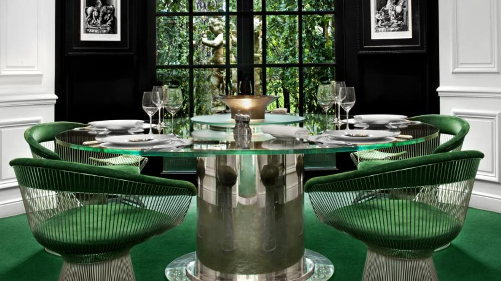 Zoom sur les trois restaurants gastronomiques du chef Frédéric Anton ...