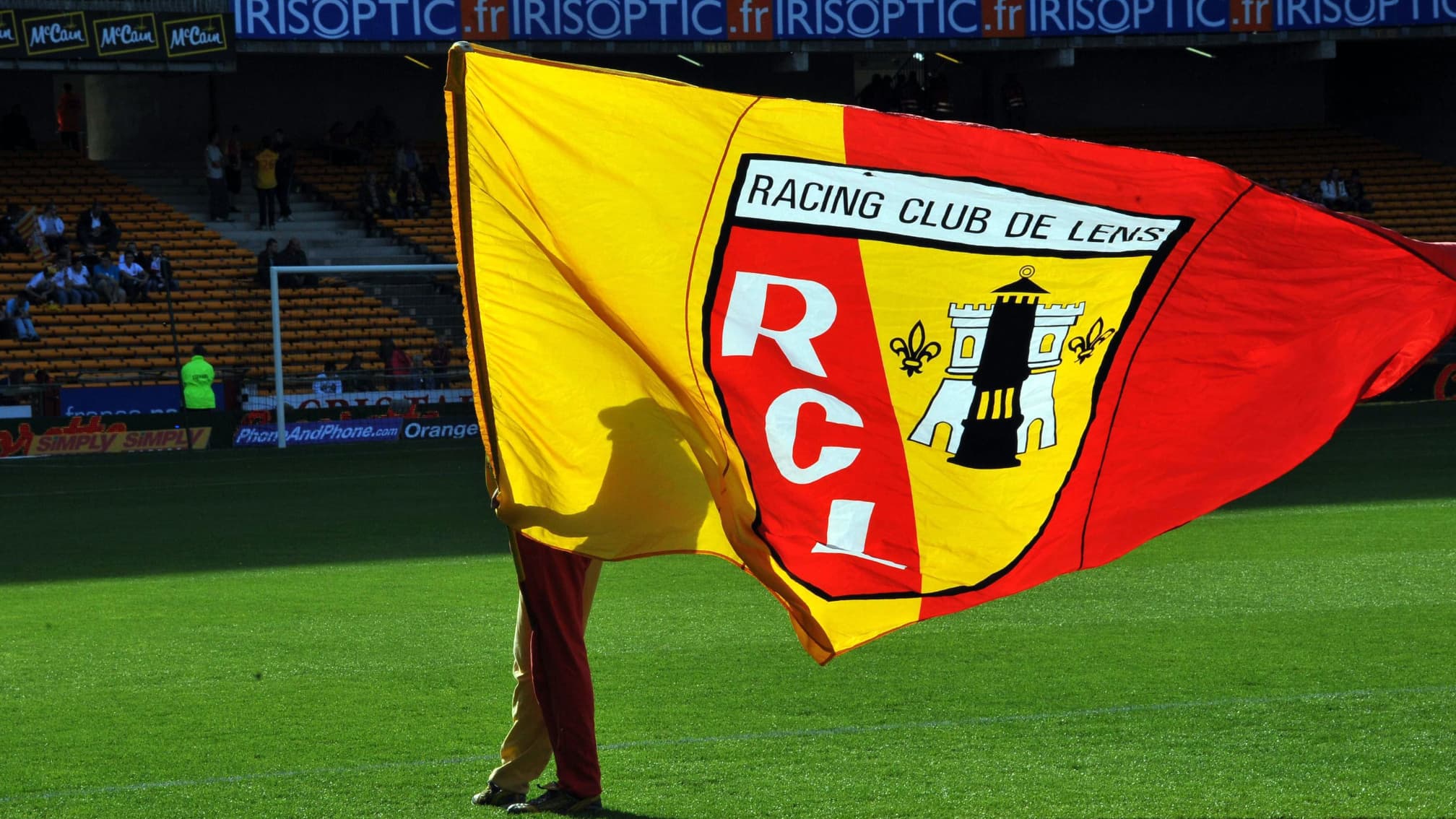 RC Lens: un hommage rendu à Pierre Bachelet ce dimanche avec Marine de ...