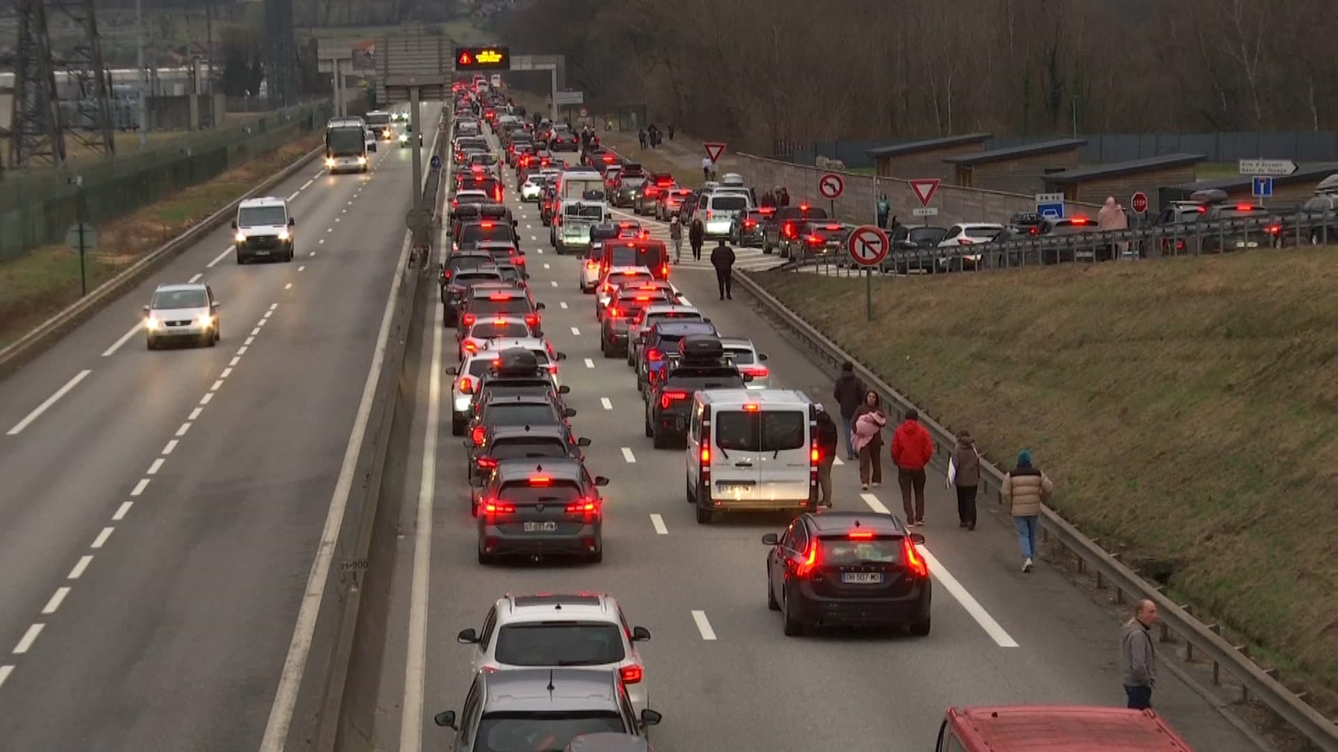 Éboulement en Savoie: pas de retour à la normale avant les vacances ... Éboulement en Savoie: pas de retour à la normale avant les vacances ...