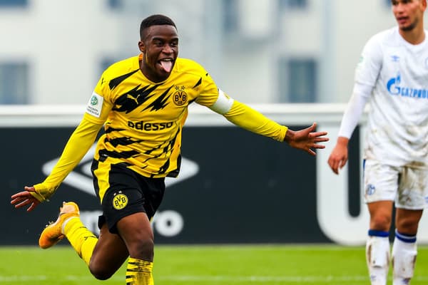 Dortmund: cinq choses à savoir sur Moukoko, le phénomène de la Bundesliga