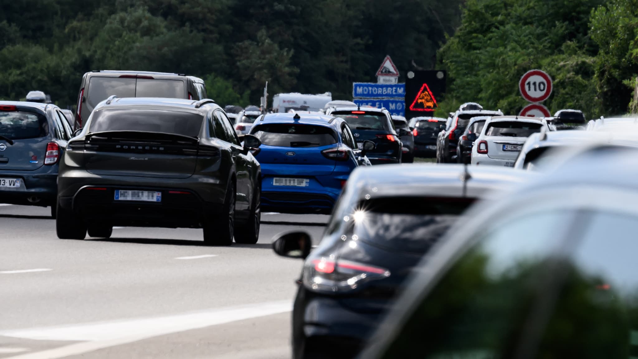 Attention à l'arnaque au faux accrochage sur la route des vacances: elle peut vous coûter cher