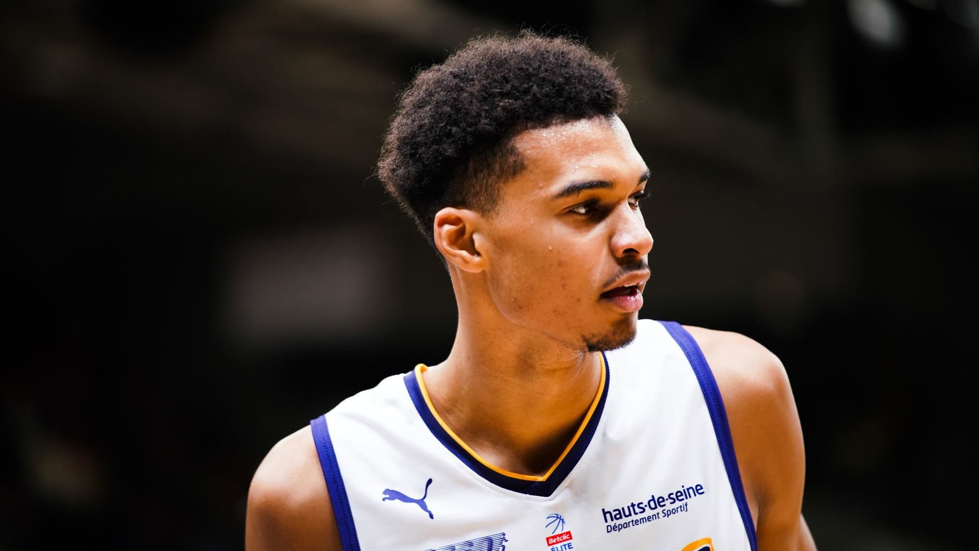 Basket: la "Wemby-mania" continue, la NBA inonde ses réseaux des ...