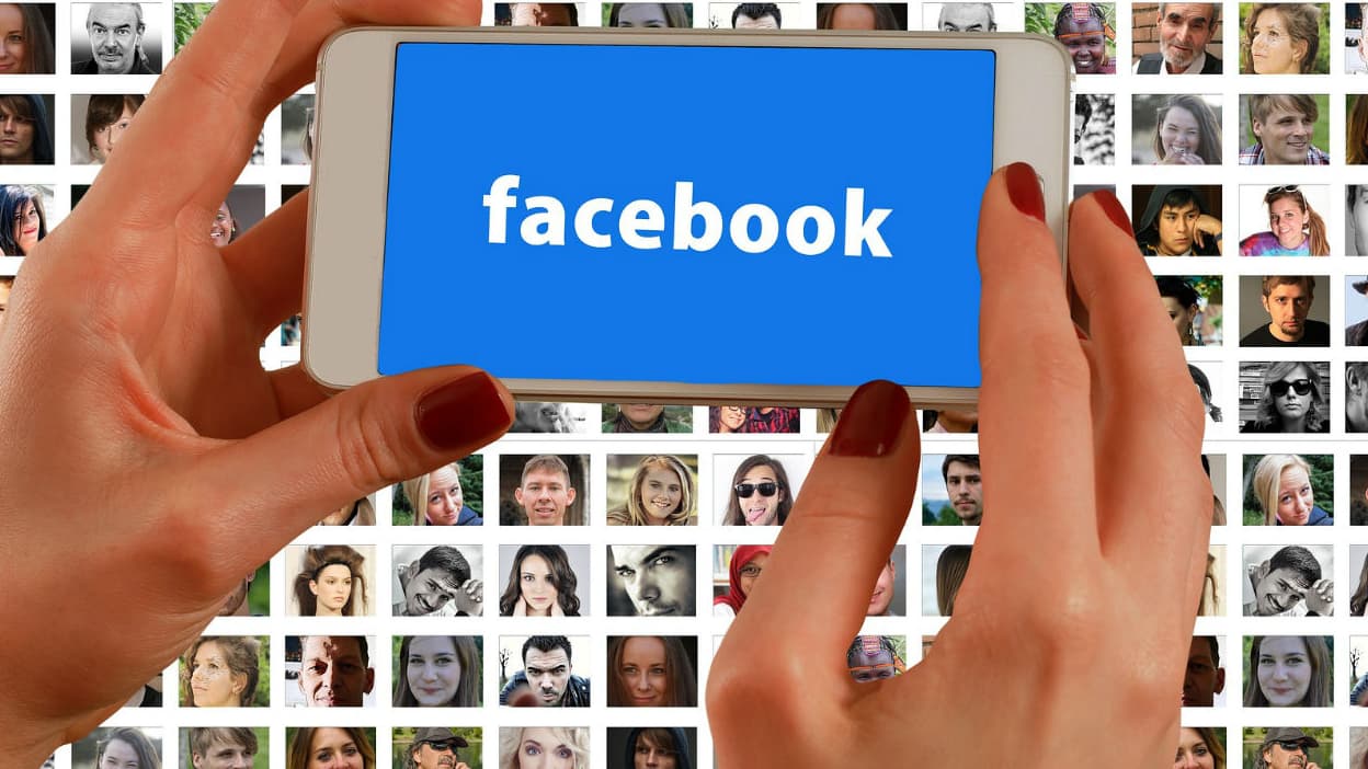 Facebook: une faille expose les données de membres de groupes privés