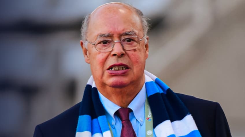 "Un homme unique, dont l’héritage perdurera", le Paris FC pleure la ...