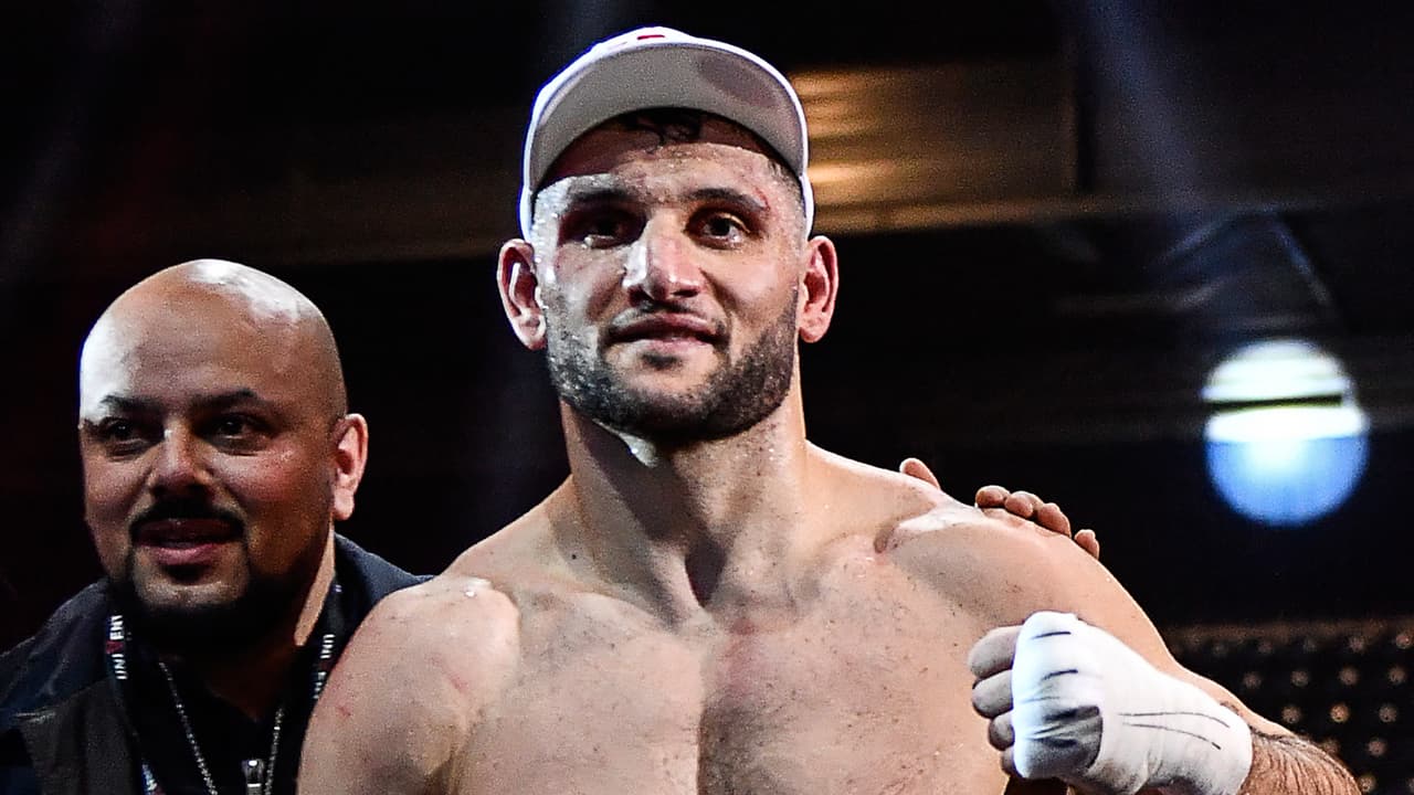 Boxe: Arsen Goulamirian conserve sa ceinture WBA des lourds-légers aux points