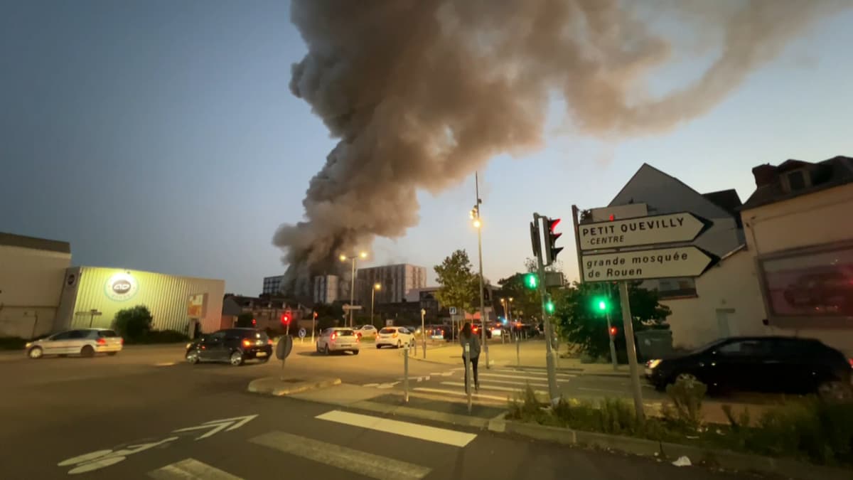 Rouen: les images impressionnantes de l'incendie qui a détruit deux ...