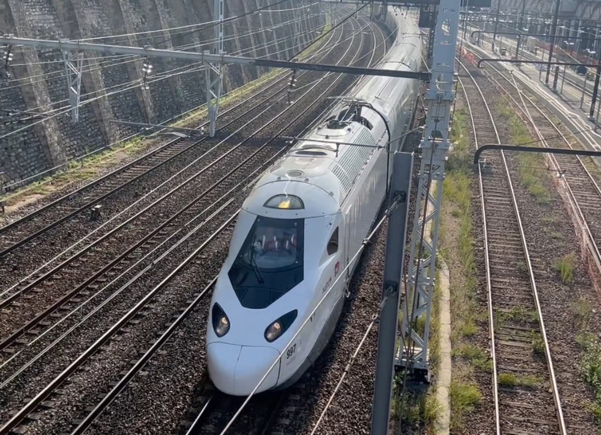 "Un grand moment d'émotion": on a visité le futur TGV M de la SNCF, en ...