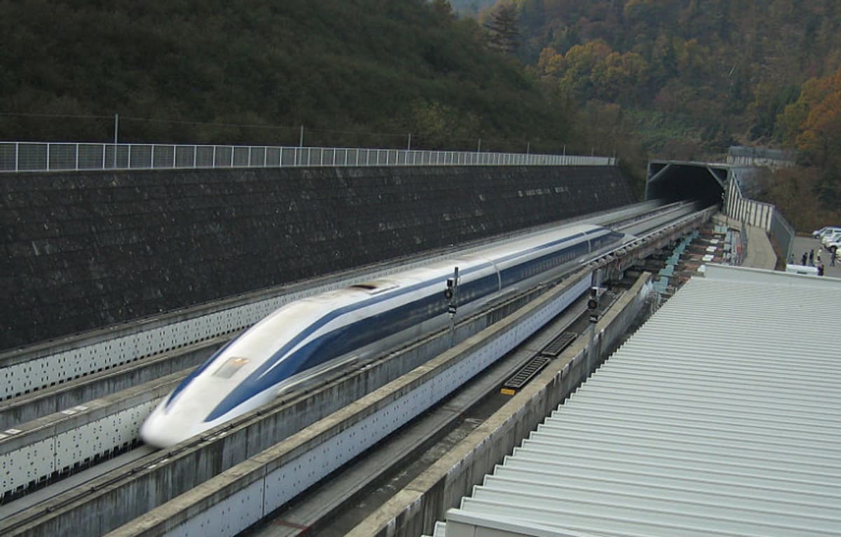 La Chine dévoile un nouveau prototype de train à sustentation ...