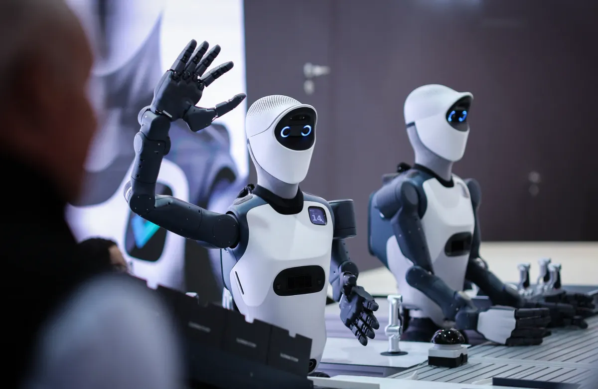 "Le monde n'a pas besoin de robots qui dansent": distancée par la Chine ...