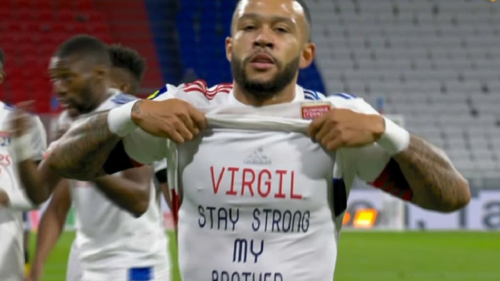 OL: le message très classe de Depay pour Van Dijk après sa blessure