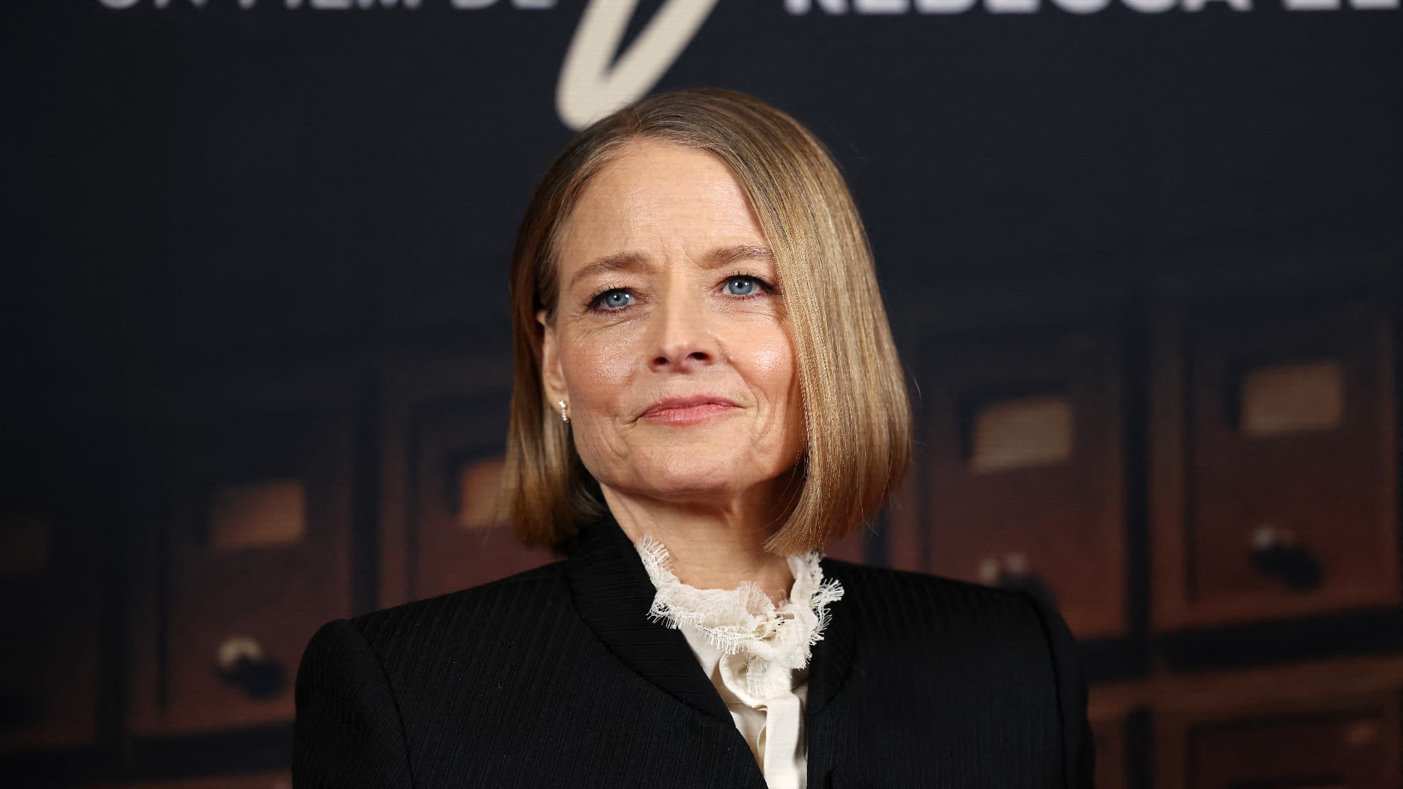 "Les gens sont plein d'angoisse et de souffrance": Jodie Foster juge le ...