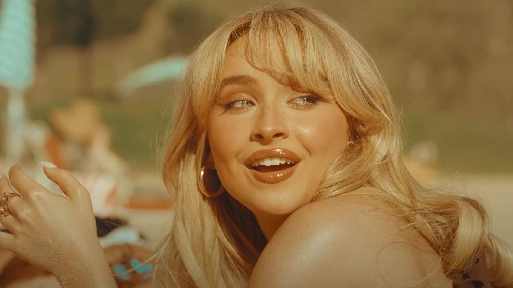 "Espresso", tube de l'été: la chanteuse Sabrina Carpenter, de paria à ...