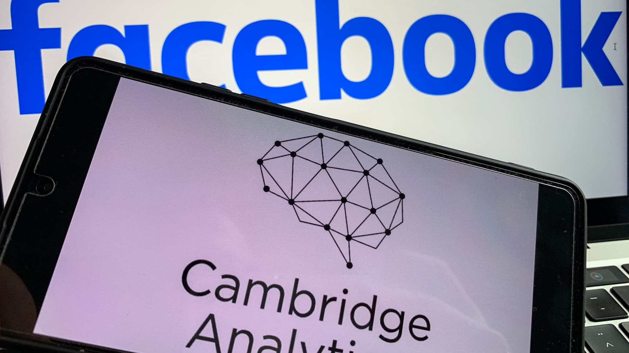 Scandale Cambridge Analytica: Mark Zuckerberg conclut un accord pour éviter un procès