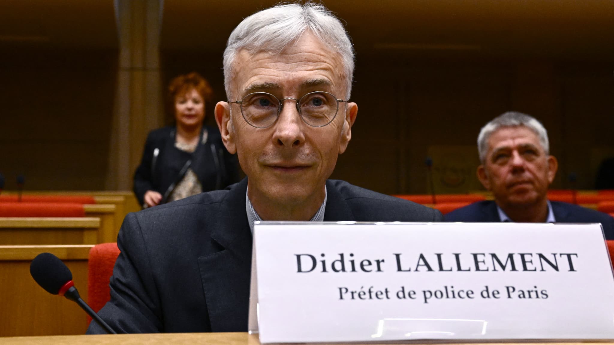 "C’est quoi votre problème?", l’agacement de Lallement après une ...