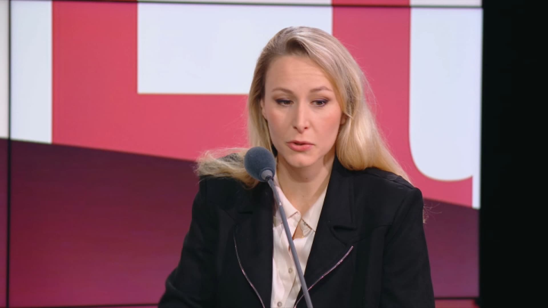 "Un nom de guerre": Marion Maréchal explique pourquoi elle a adopté ...