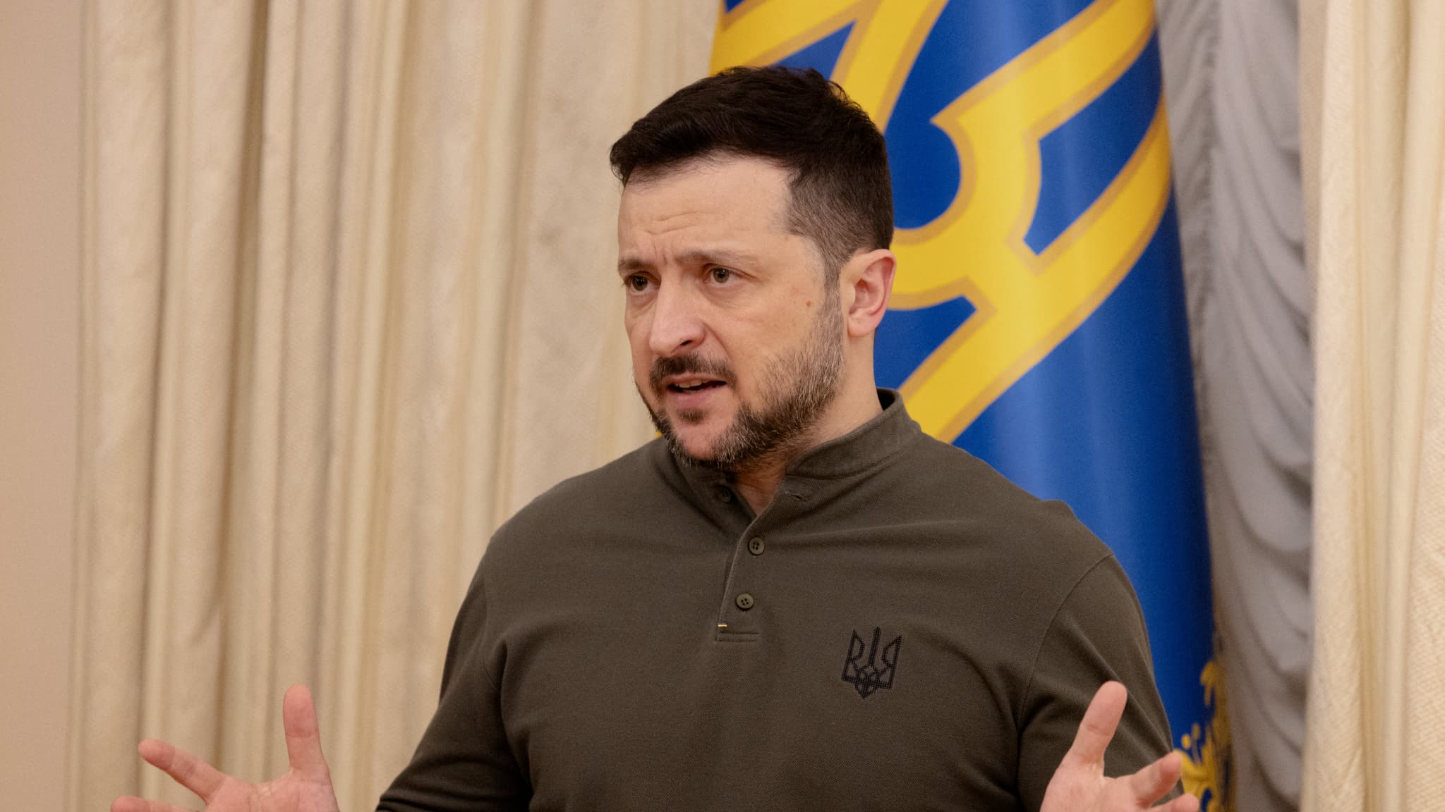 Critiqué par Donald Trump, Volodymyr Zelensky dit qu'"on ne peut pas faire confiance" aux ...