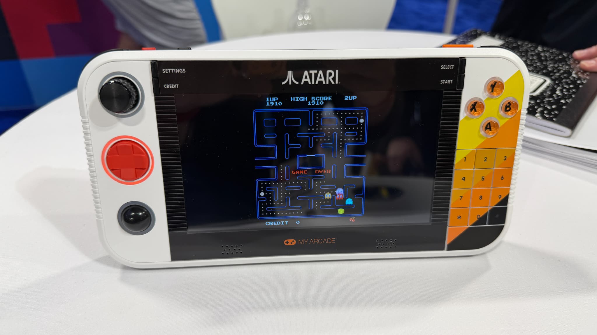 CES 2026: Avis aux nostalgiques! On a retrouvé les jeux Atari de notre ...