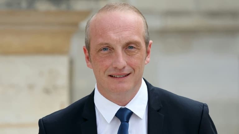 "De Mathilde Panot à Marine le Pen": le ministre de la Fonction ...