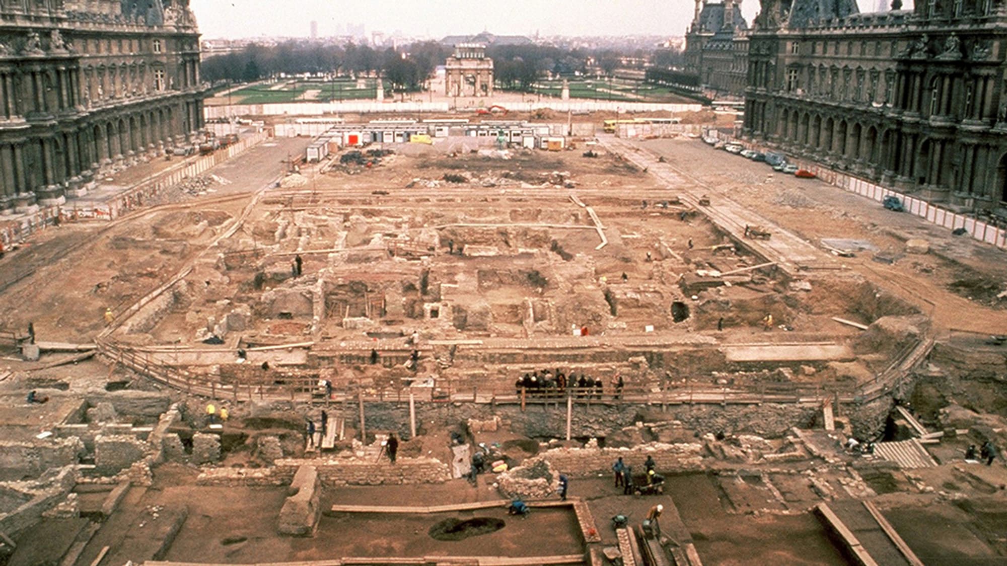 La pyramide du Louvre a 30 ans: histoire d'un projet fou