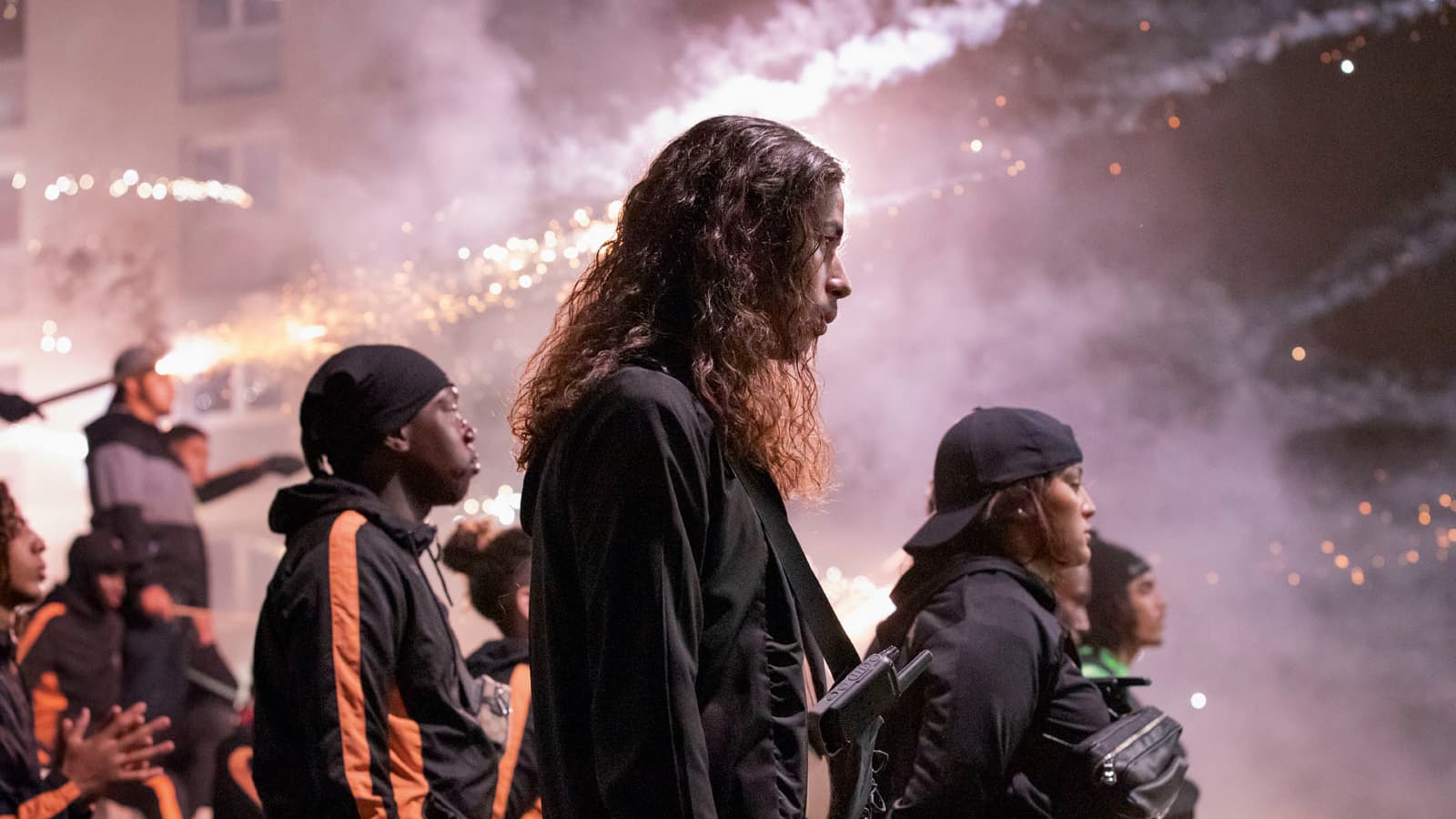 Pourquoi "Athena", le film Netflix signé Romain Gavras va faire parler ...