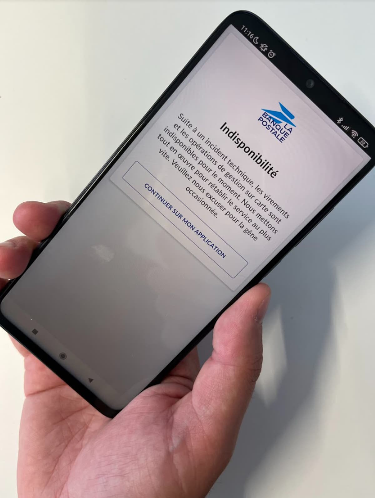 Cyberattaque contre la Banque Postale: l'attaque informatique toujours ...