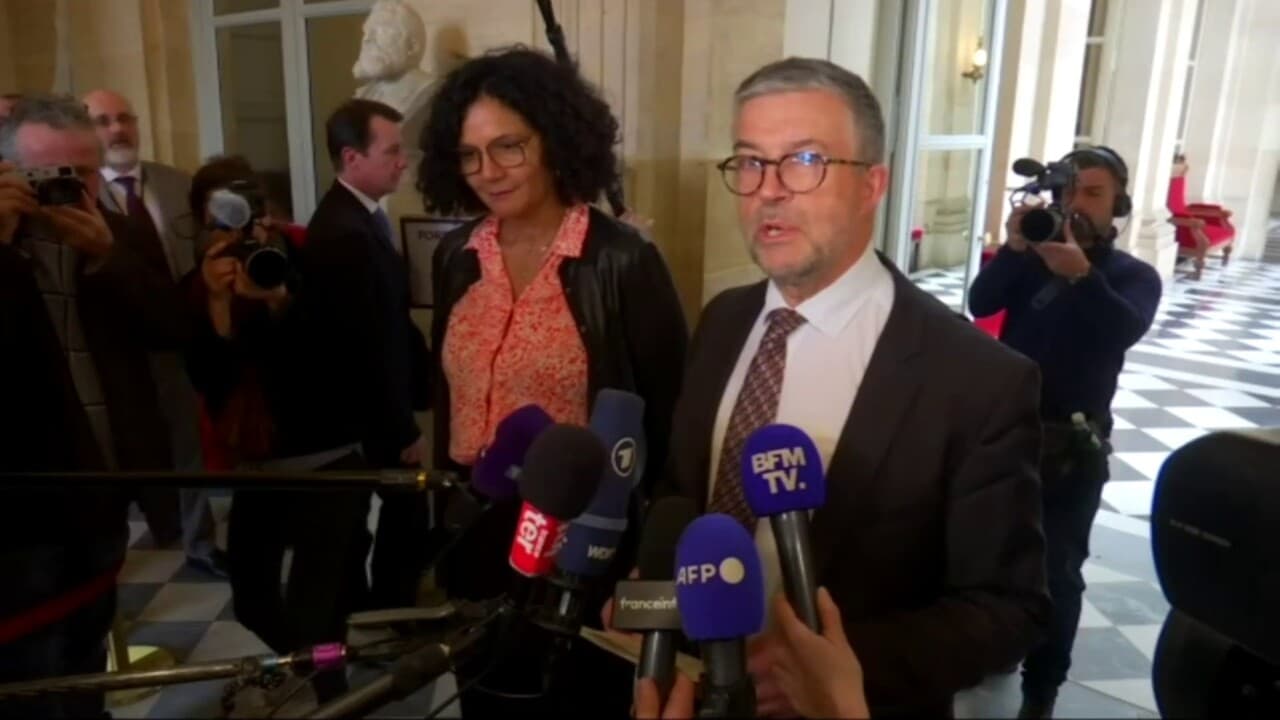 Le groupe Liot dépose une motion de censure, par le biais de leur ...