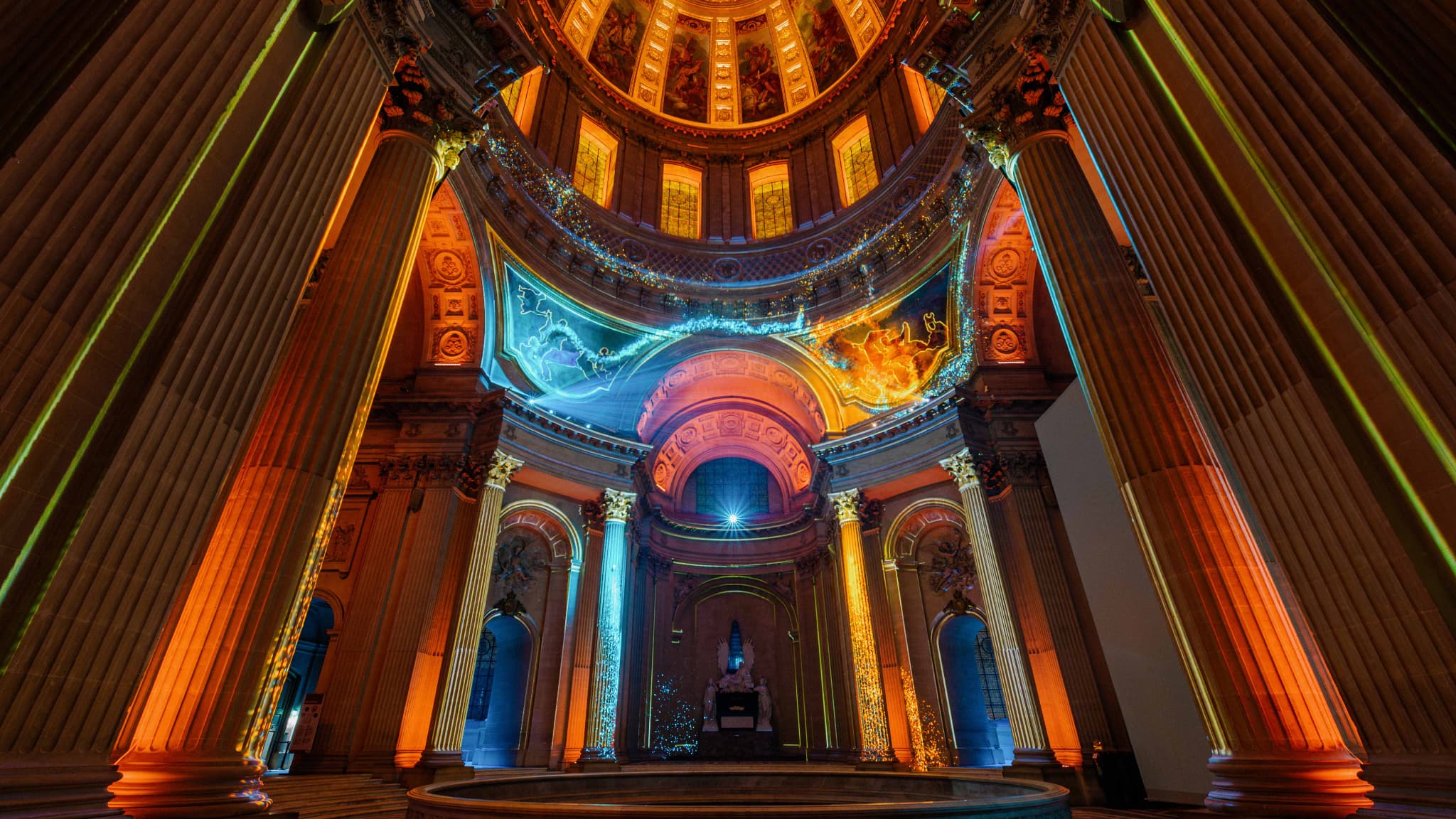 Paris: une expérience immersive au cœur du Dôme des Invalides dès le 22 ...