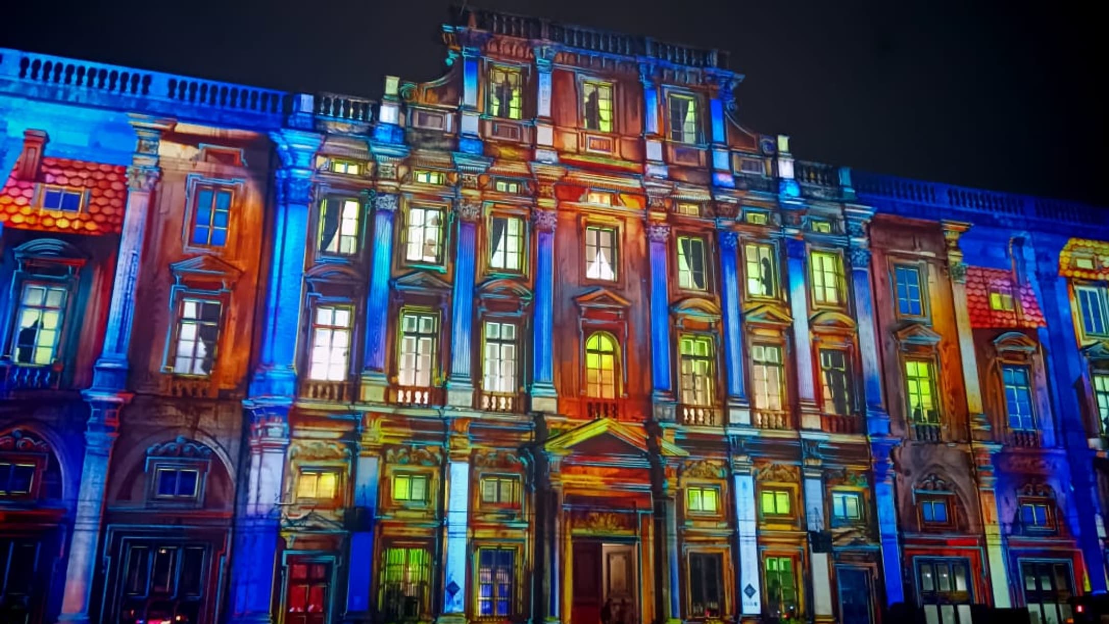 Fête des Lumières à Lyon: les premières images des oeuvres lors des essais ce mercredi soir