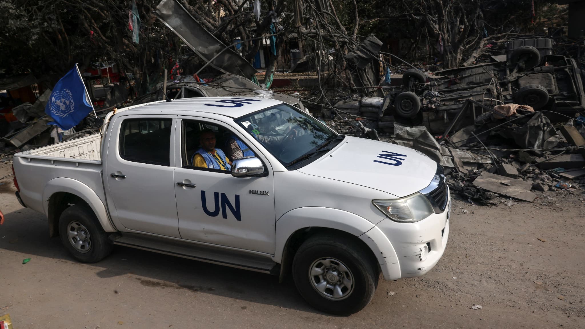 L'ONU met en garde contre l'écroulement de "l'ordre civil" après le pillage de centres d'aide