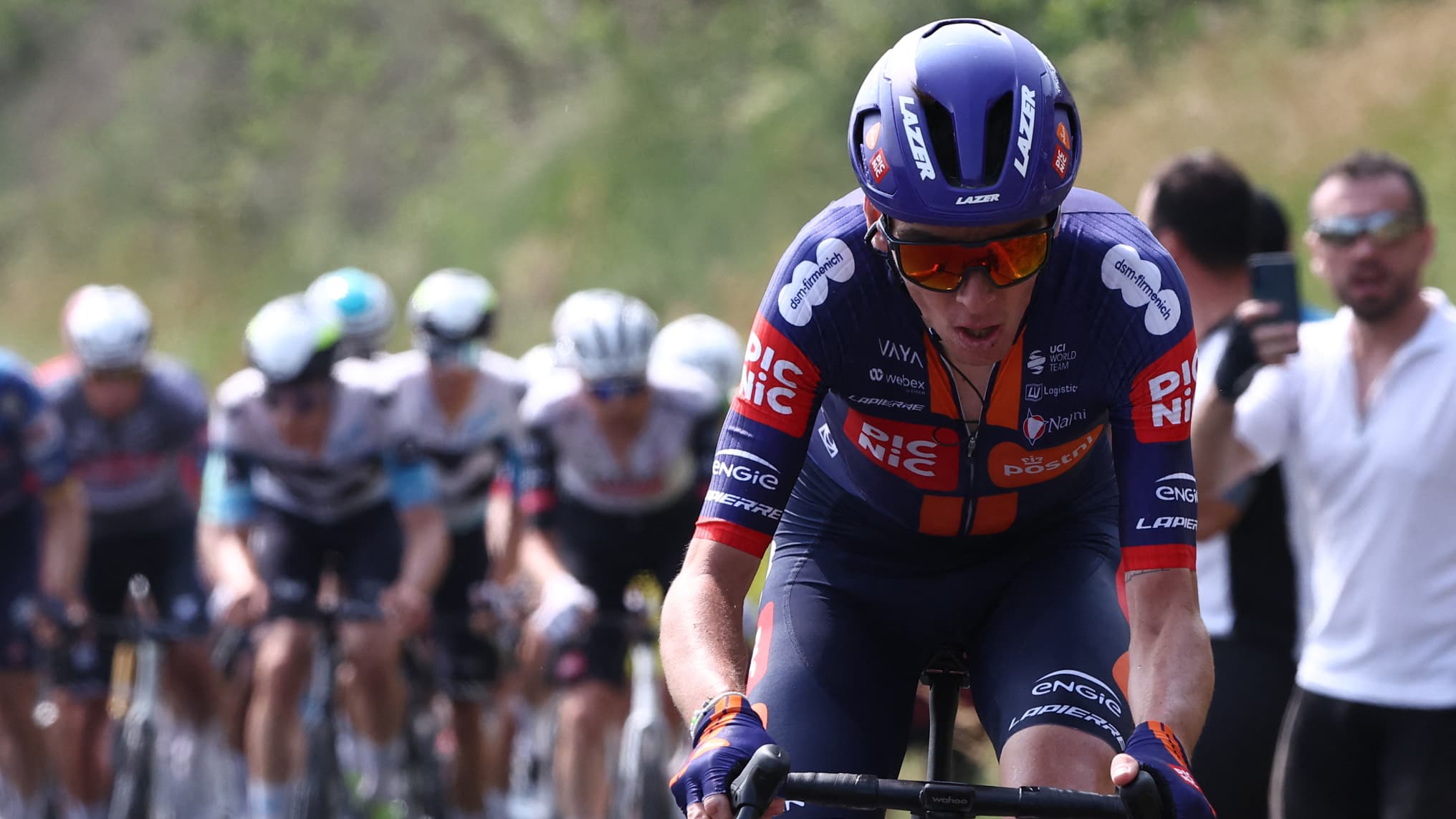 Cyclisme: "idole", "monument"... les hommages pleuvent sur Romain ...