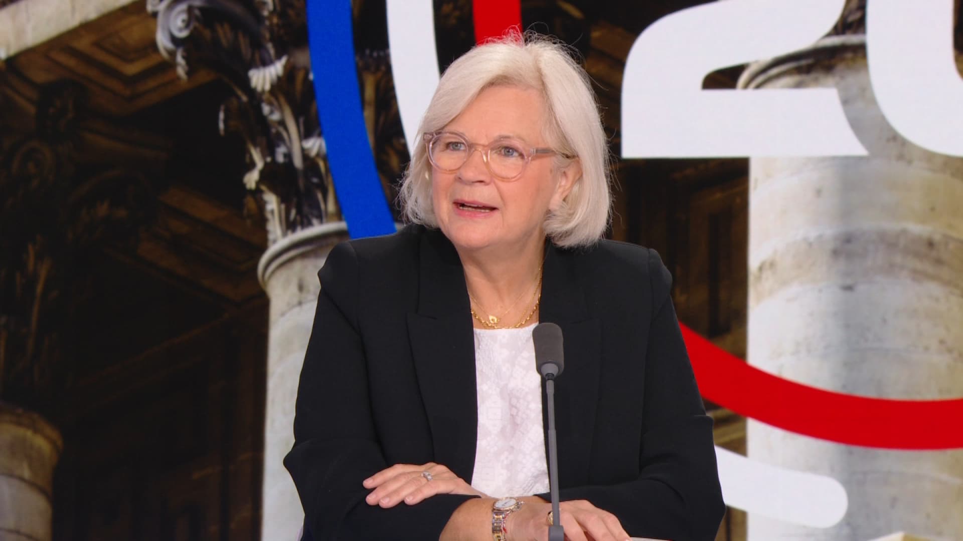 "Notre modèle social coûte 670 milliards": Catherine Vautrin défend la ...