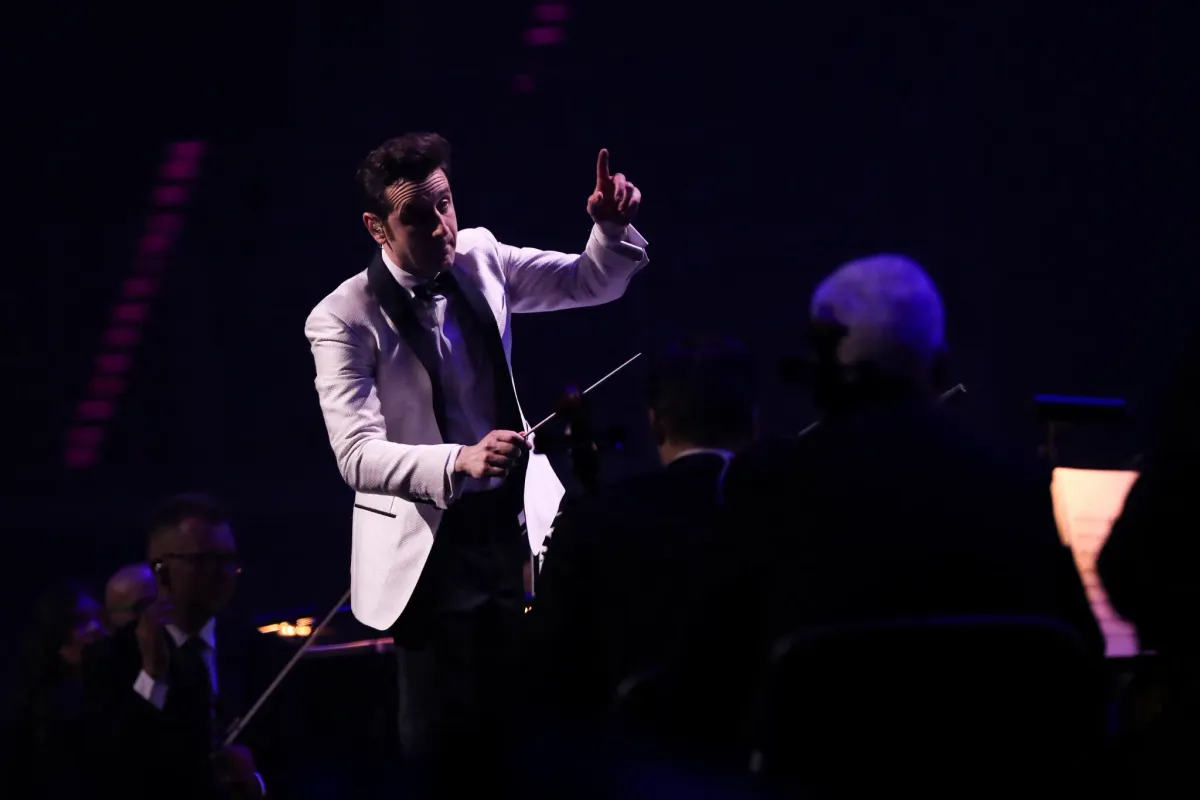 Un spectateur remplace au pied levé un musicien pendant un ciné-concert ...