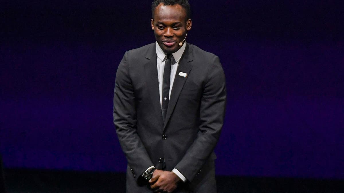 Essien explique avoir préféré l'OL malgré le forcing du PSG