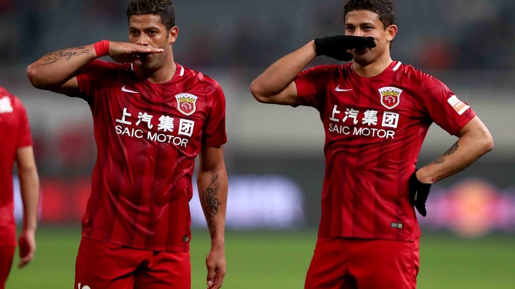 Chinese Super League: Hulk rate un penalty (après avoir baillé)