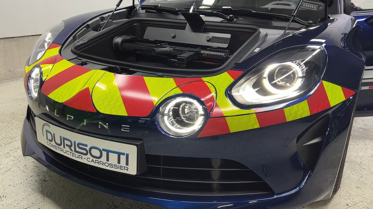 Dans les coulisses de la préparation des Alpine de la gendarmerie