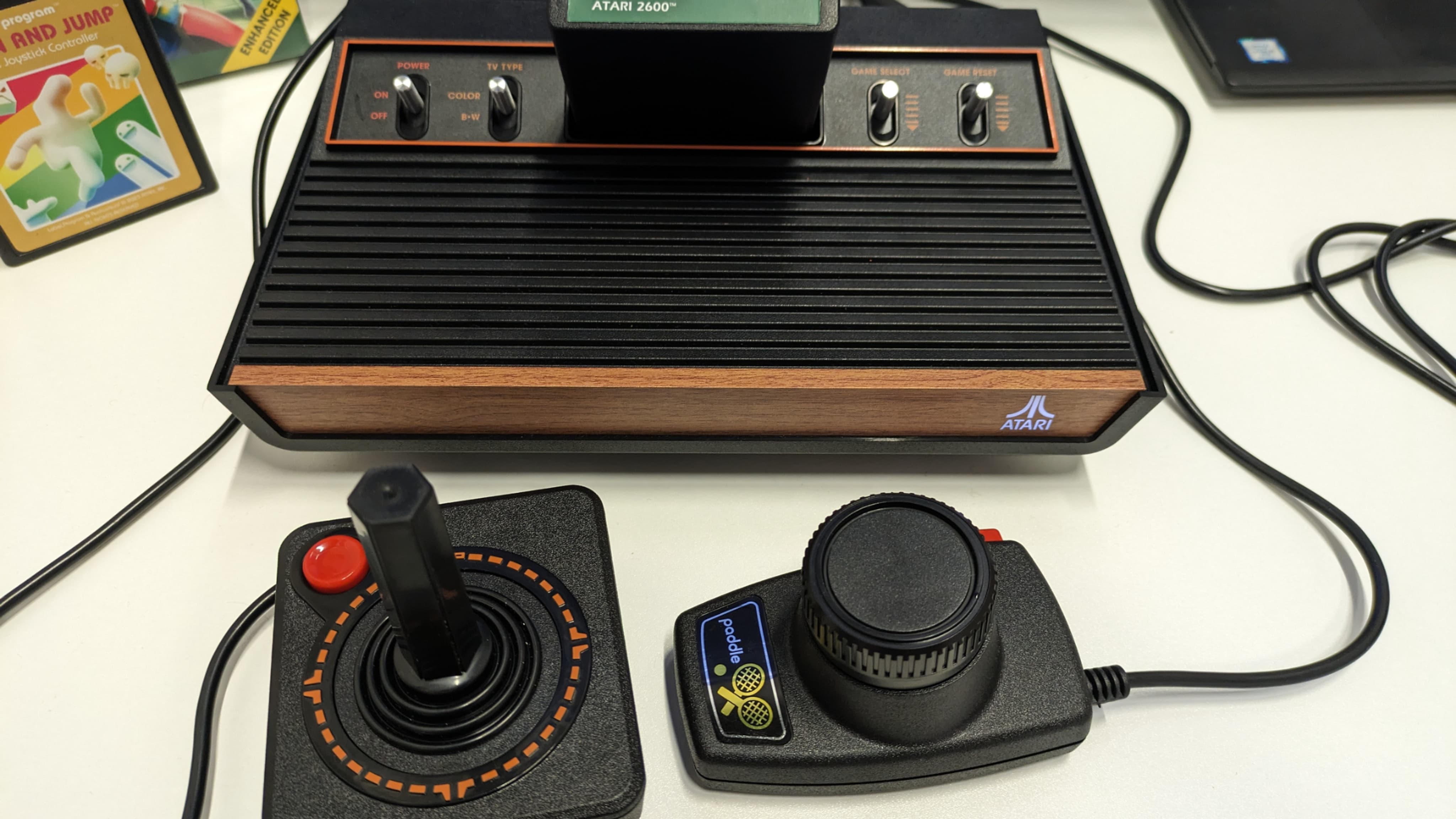 Avis aux joueurs nostalgiques: Atari fait renaître sa mythique console 2600