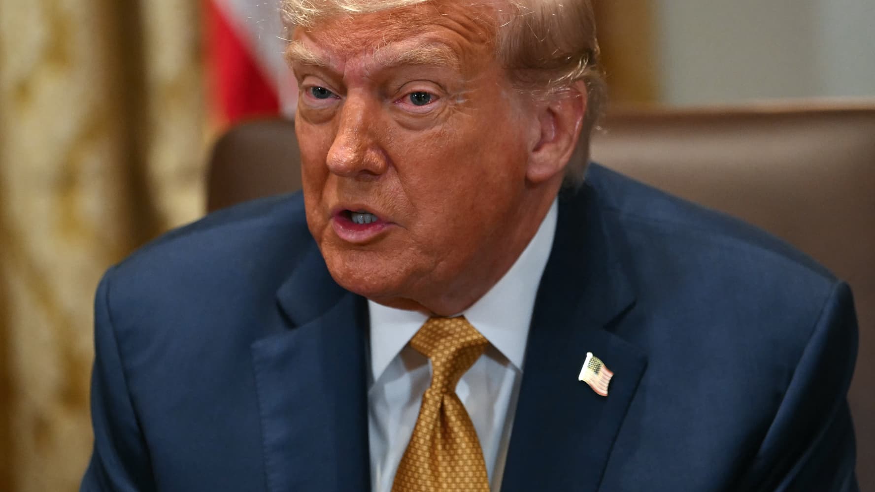 Affaire Epstein: Donald Trump porte plainte pour diffamation contre le ...