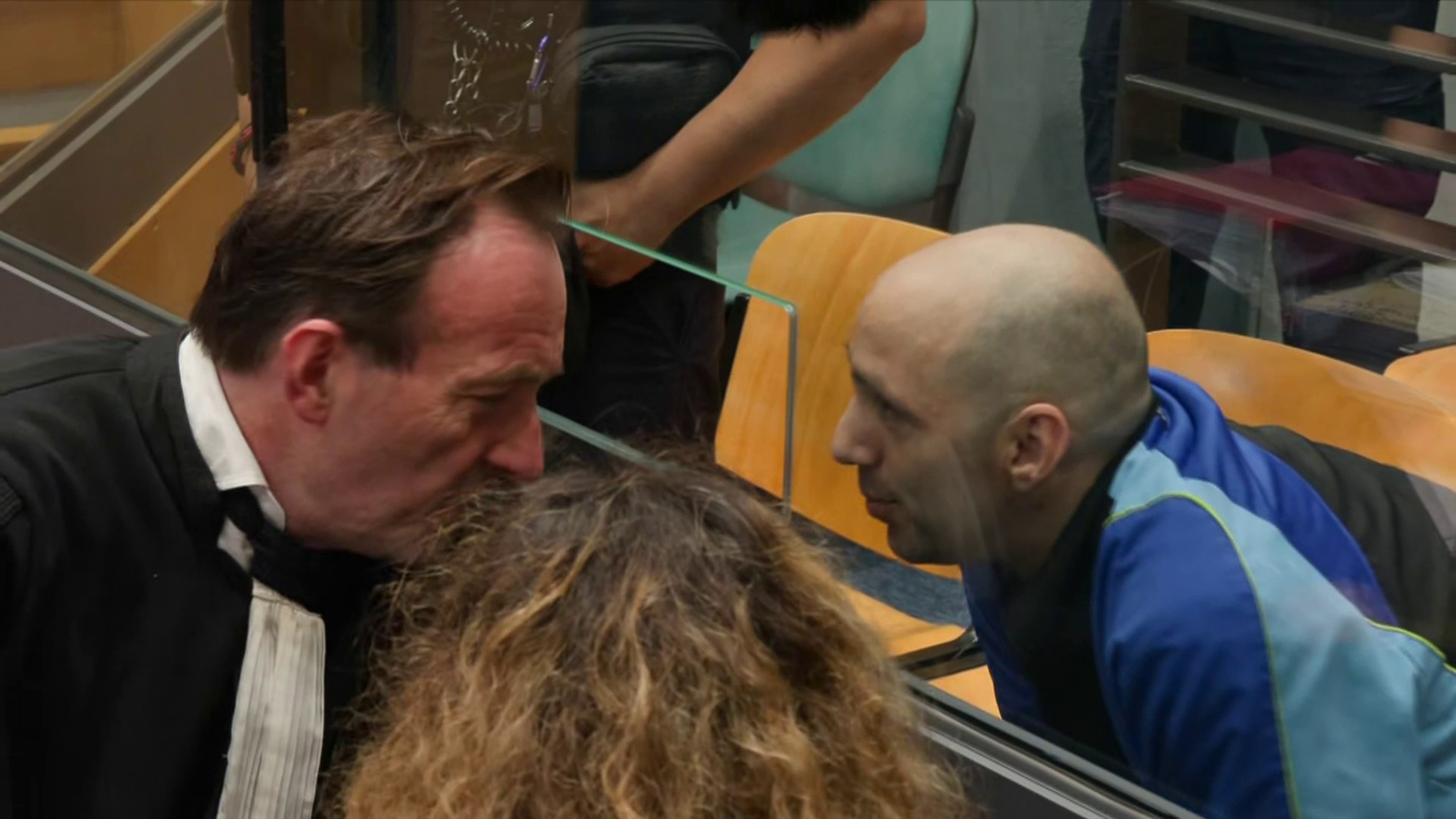 Les premières images de Cédric Jubillar dans le box des accusés pour le ...