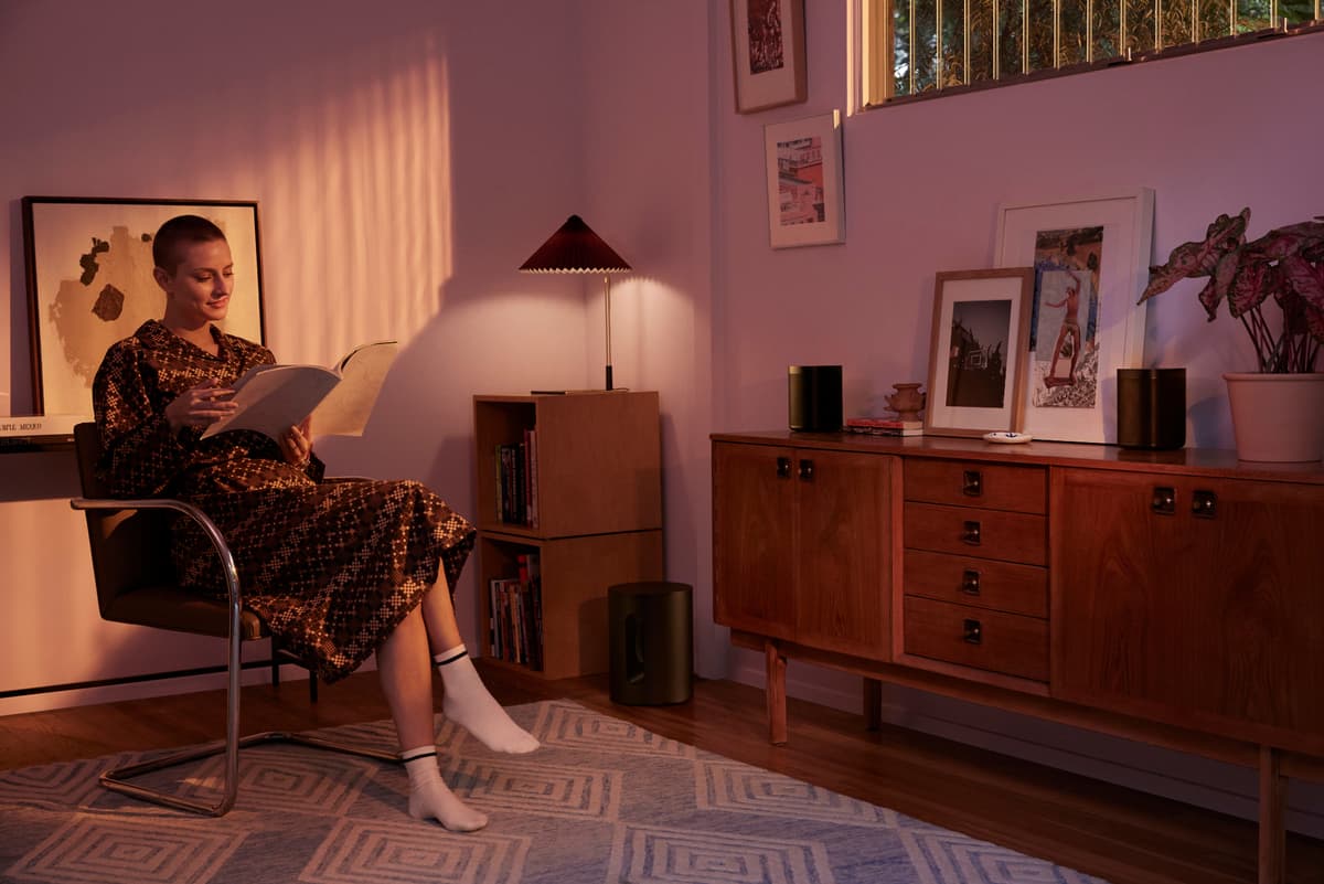 Sonos dévoile un mini-caisson de basses tout en rondeur, compact et ...