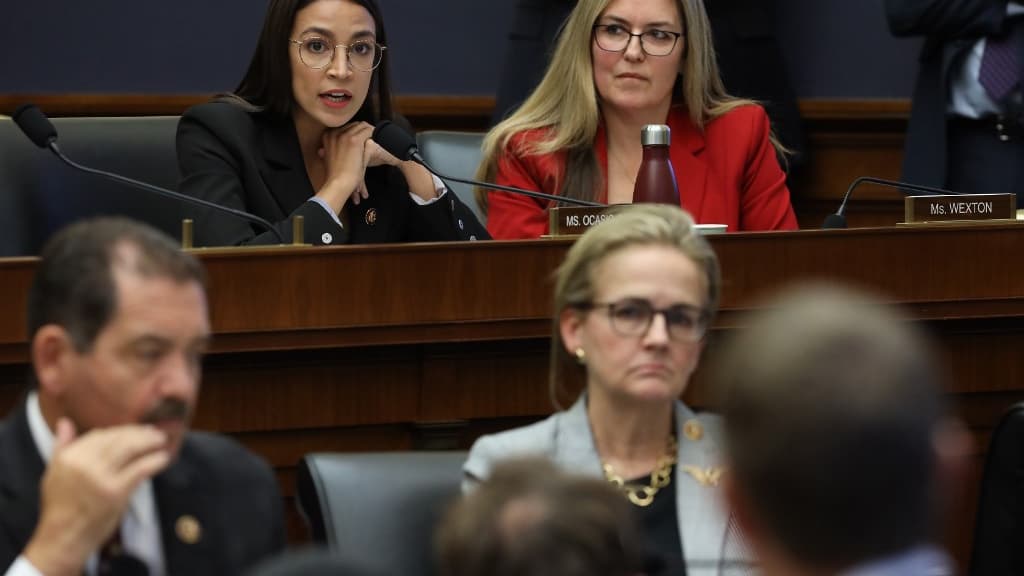 Fact-checking sur Facebook: la députée américaine Ocasio-Cortez passe ...