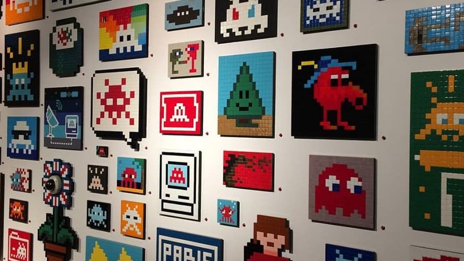 Le street-artiste Invader s’expose au Musée en Herbe