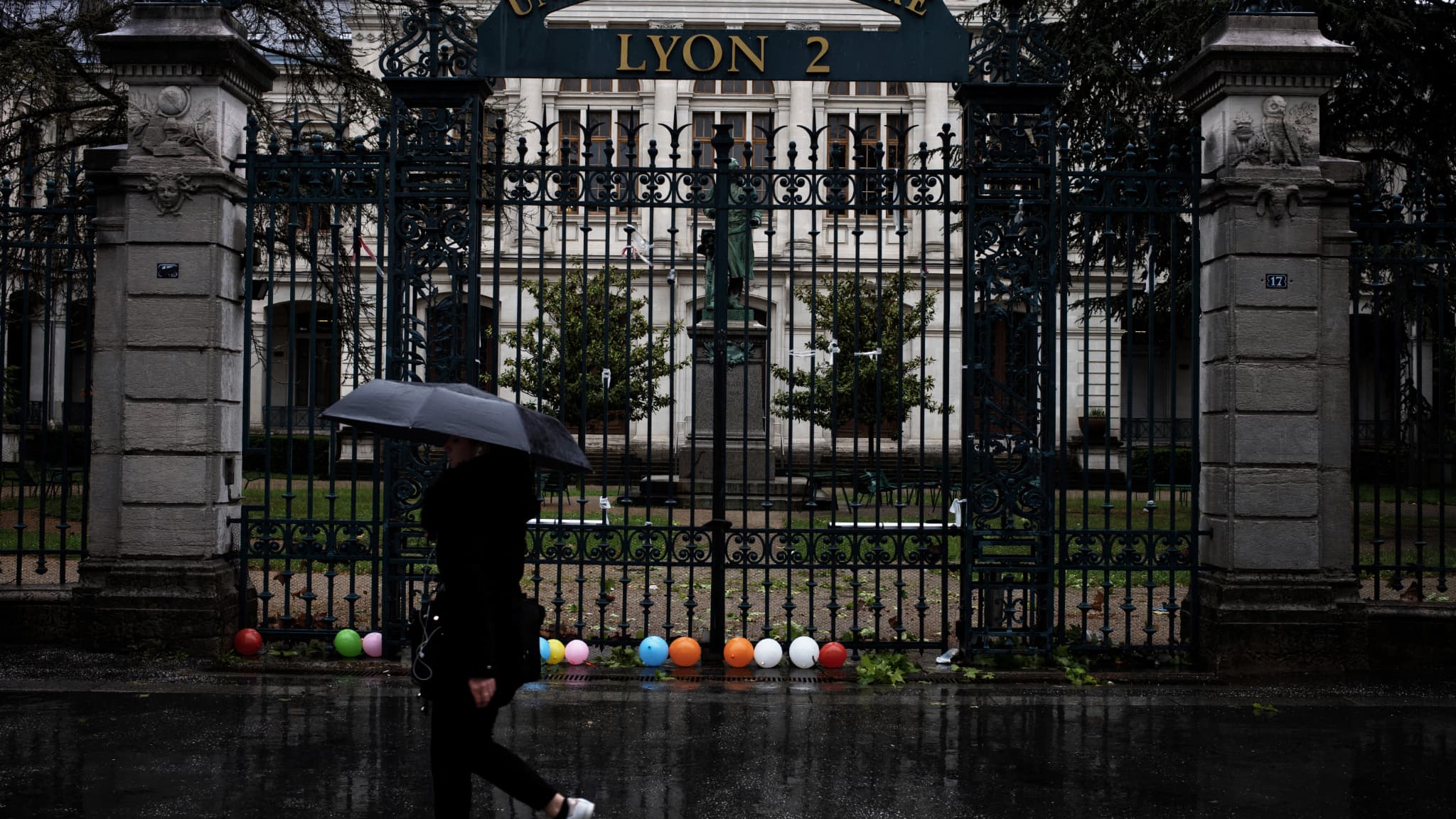 Lyon: un prof de fac va porter plainte après l'interruption de son cours par des militants cagoulés