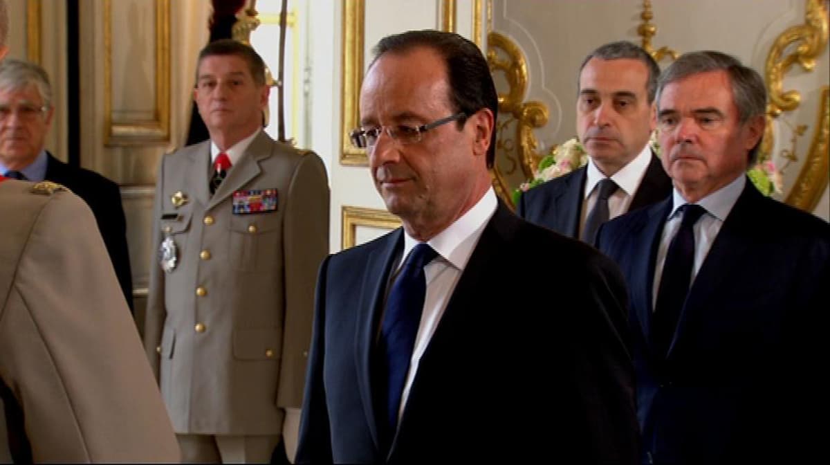 Depardon photographe du portrait officiel de Hollande