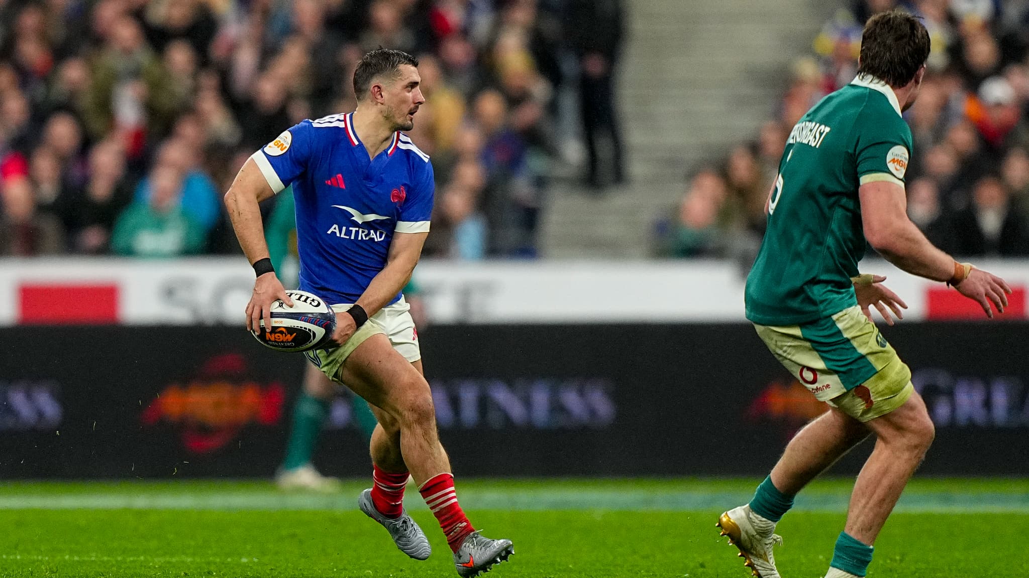 XV de France: "c'est le meilleur joueur au monde", Labit encense Thomas ...