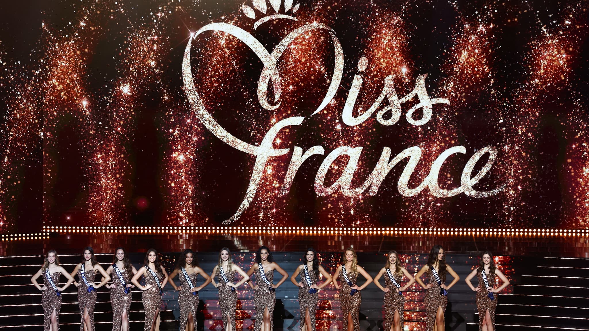 Miss France 2026: Hinaupoko Deveze, Miss Tahiti, succède à Angélique ...