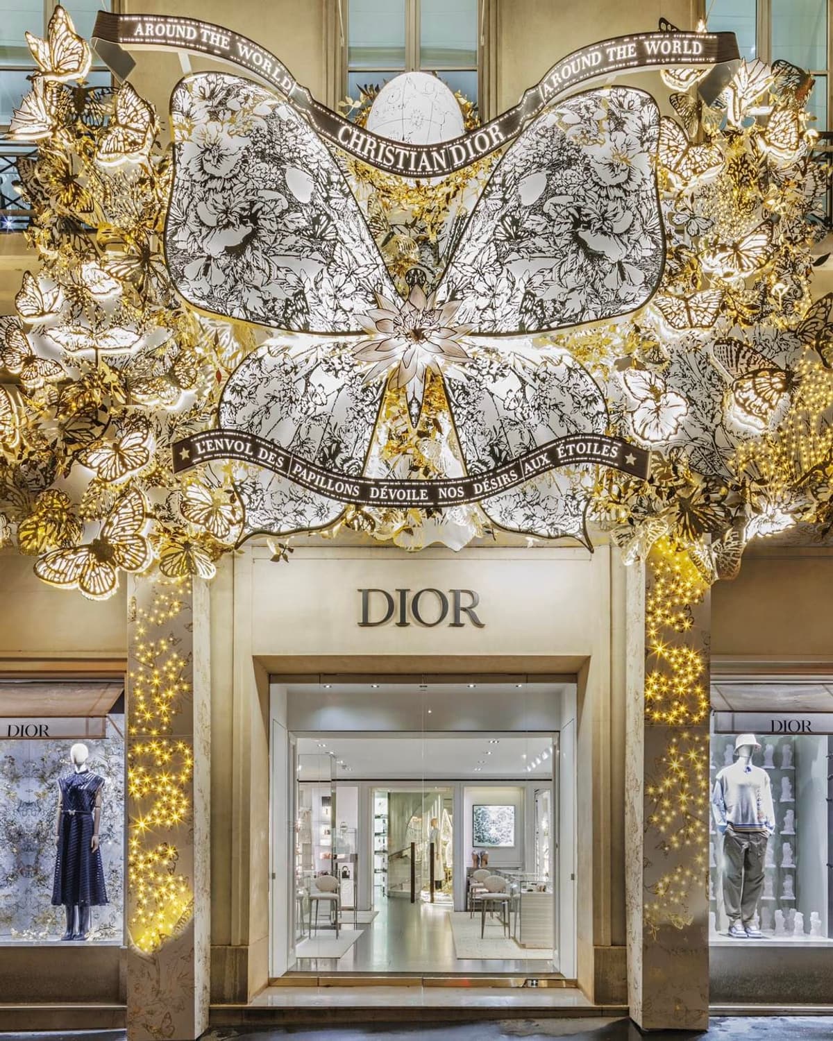 Dior, Chanel, Louis Vuitton... Les plus belles vitrines de Noël en images