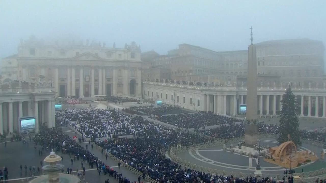 Suivez en direct les funérailles de Benoît XVI au Vatican Suivez en direct les funérailles de Benoît XVI au Vatican