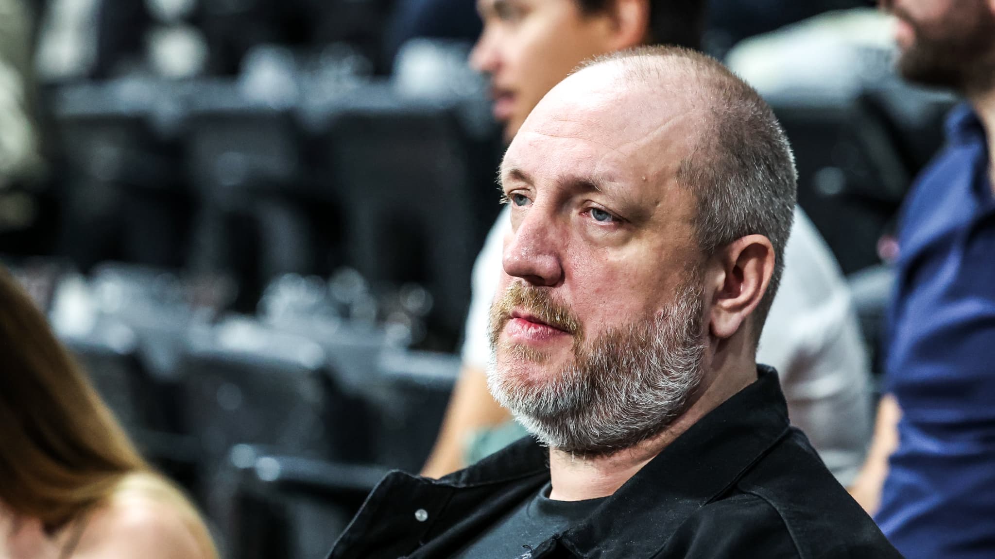 L'autisme de son fils, sa très grande taille... Les confidences ...