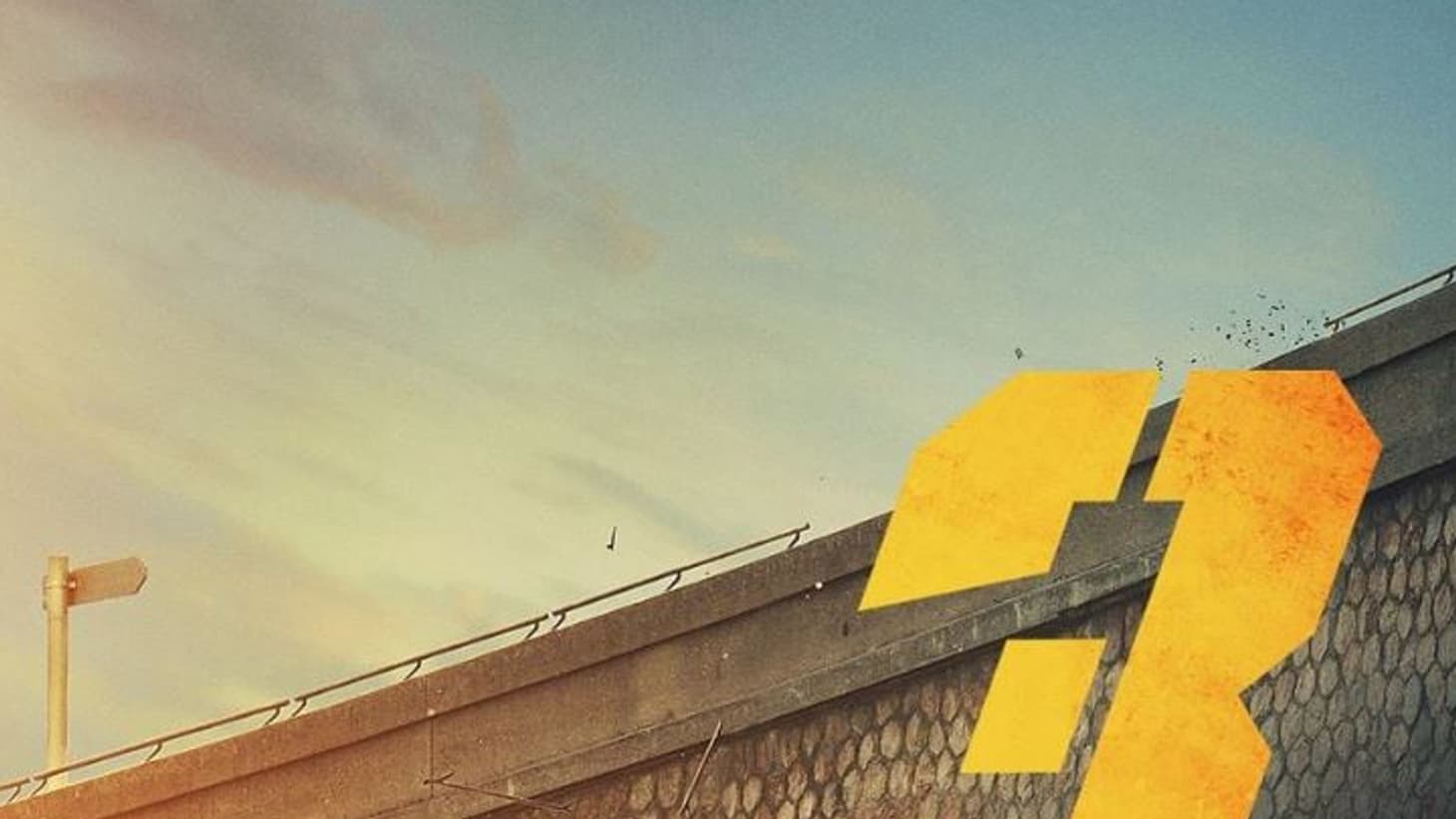 Crash d'hélicoptère, dépanneuse lance-missiles... Retour explosif pour ...